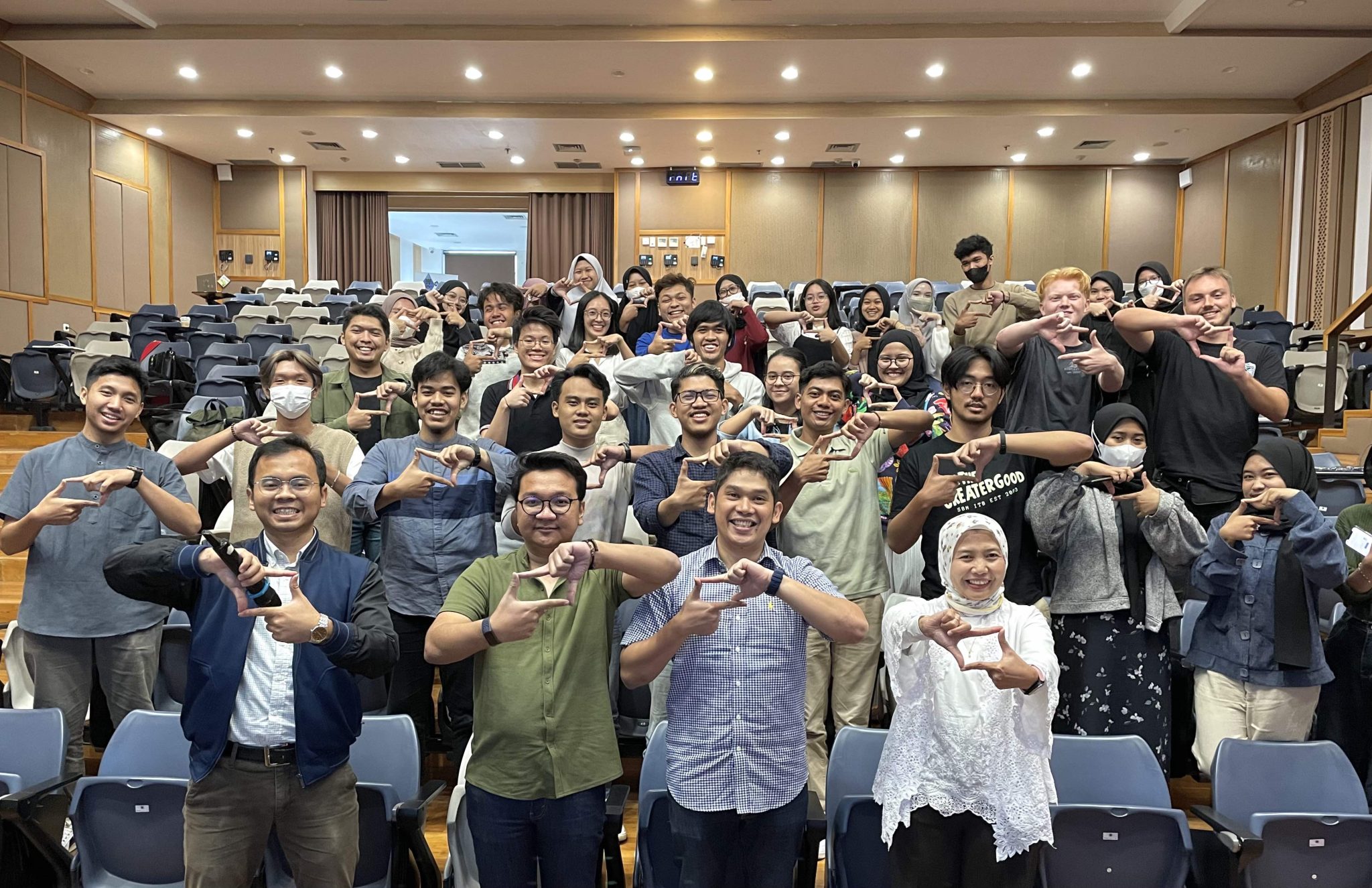 Co-Creation and collaboration, Indonesian startup business building practices - SBM ITB