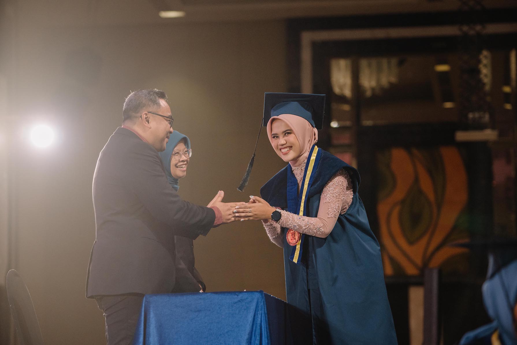 SBM ITB Graduation Celebration attended by 490 graduates, many ...