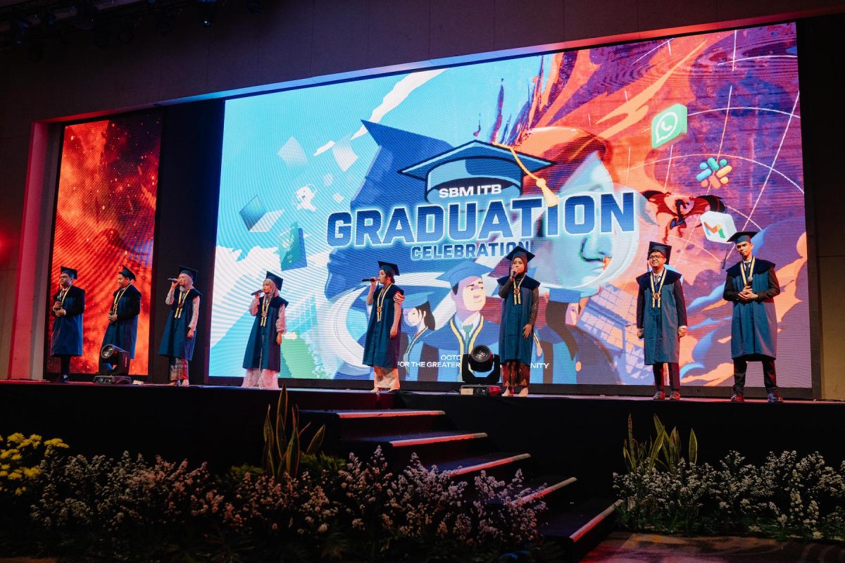 SBM ITB Graduation Celebration attended by 490 graduates, many ...