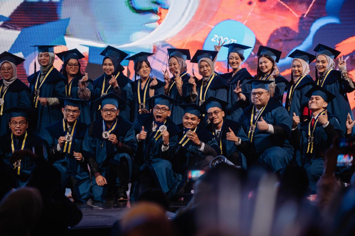 SBM ITB Graduation Celebration attended by 490 graduates, many ...