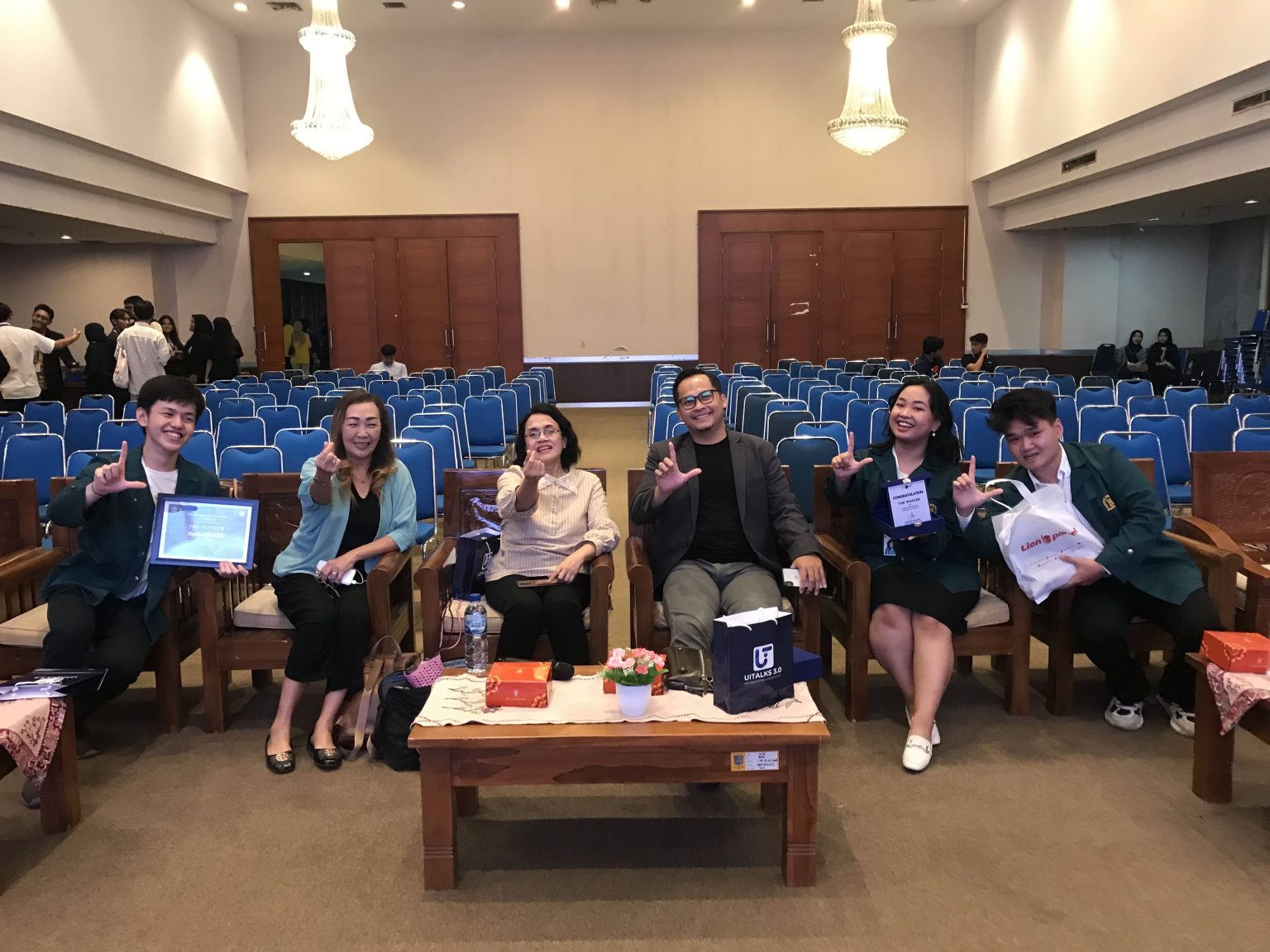 Two SBM ITB student teams emerge as winners in UI's Business Plan ...