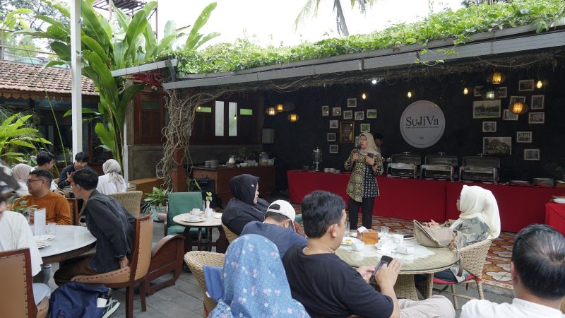 Supporting entrepreneurship for underprivileged high school graduates ...