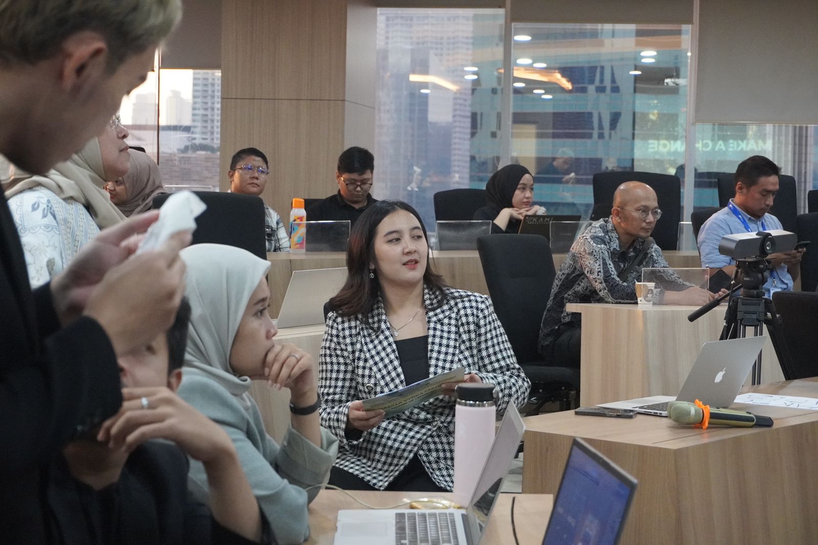 Anticipating greenwashing, SBM ITB launches ESG Awards and hosts National Seminar on ...