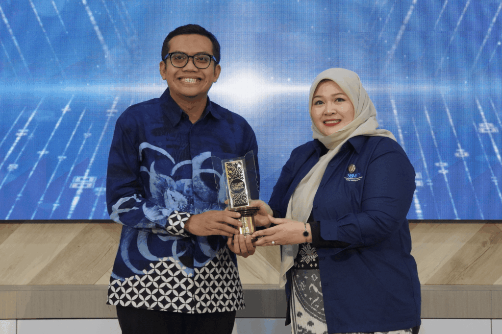 SBM ITB holds 2026 Avirama Nawasena Awards, highlighting ESG practices ...